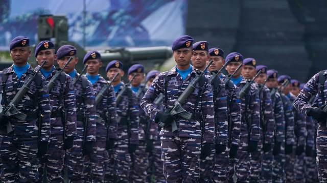 HUT TNI Ke-77, Gubernur Khofifah Yakin Kontribusi TNI Bikin Indonesia Pulih Lebih Cepat, Bangkit ...