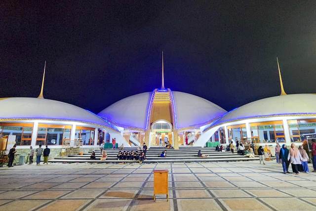 Indahnya Arsitektur Masjid Jami’ Jember, Begini Sejarahnya – Surabaya Today