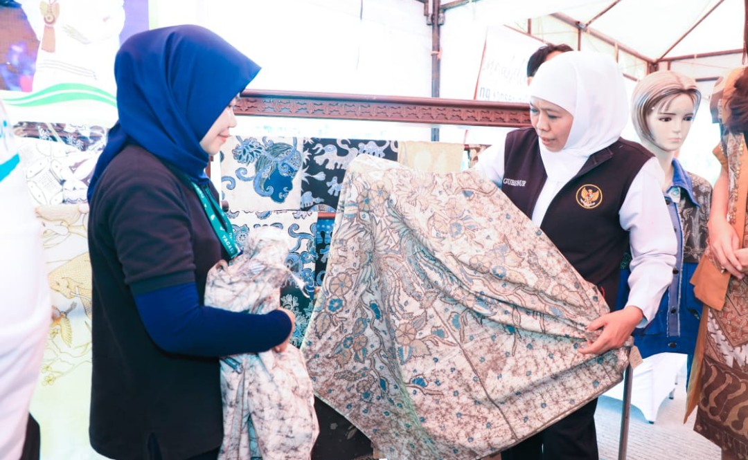 Batik Mangrove Karya Lulut Jadi Souvenir G20 dan Batik Yagasu Masuk di Katalog Hermes – Surabaya ...