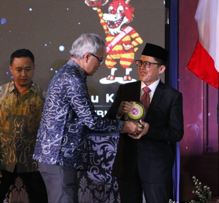 Berhasil Tekan Angka Stunting, Pemkab Bojonegoro Raih Penghargaan dari BKKBN – Surabaya Today